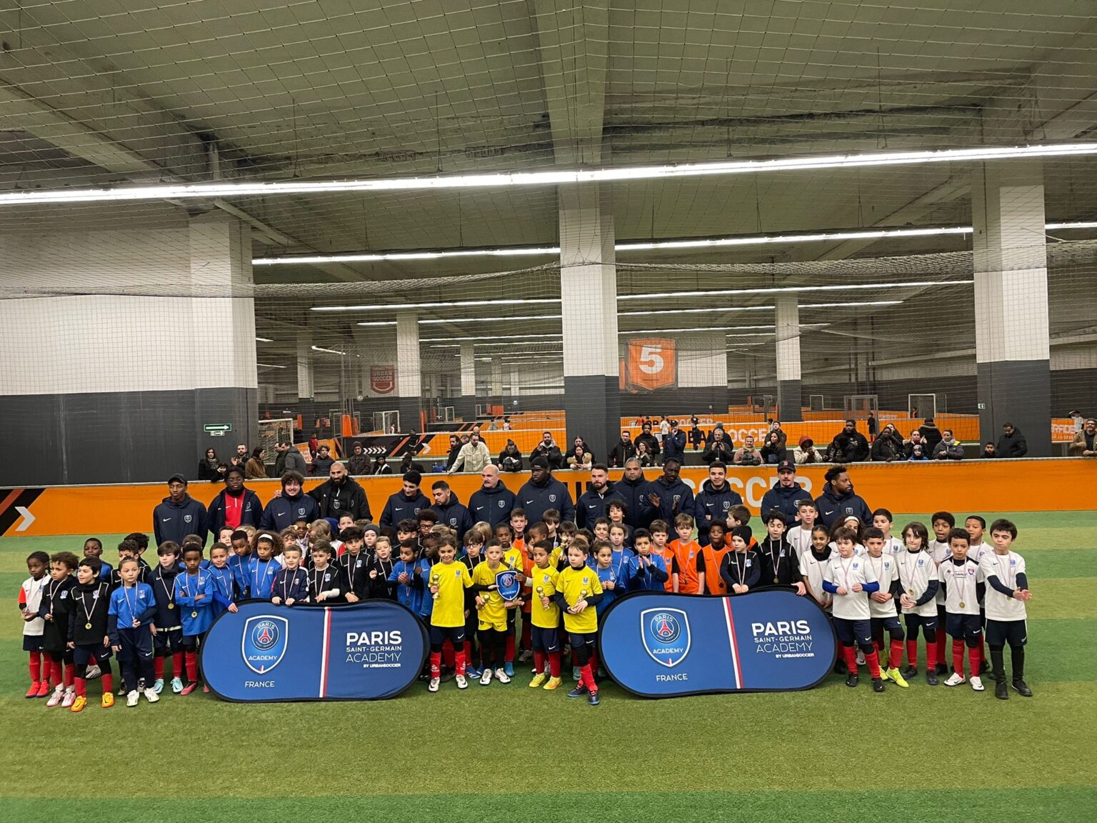 Stages de foot à la PSG Academy France : entraînement pour les enfants